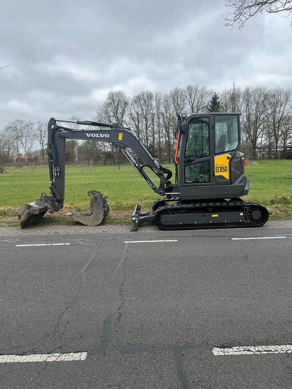 Krachtige middelgrote graafmachine - Agri-Rent